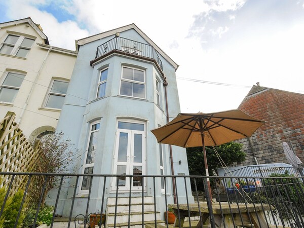 Elmbank, Pet Friendly, Character Holiday Cottage In Looe - Looe