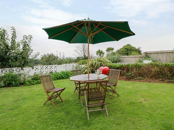 Fairview, Pet Friendly, With A Garden In Salcombe - Salcombe
