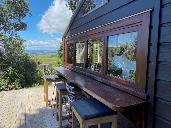 Raglan View Cottage, Private One Bedroom Home And Only 3 Min Drive To The Beach -