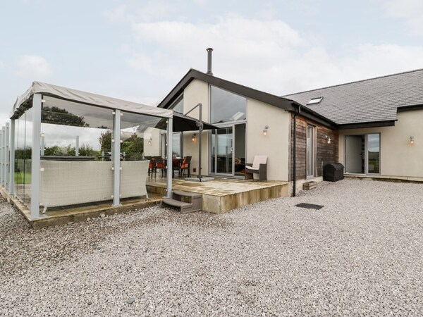 Cae Sam, Family Friendly, Luxury Holiday Cottage In Pentraeth - Bangor