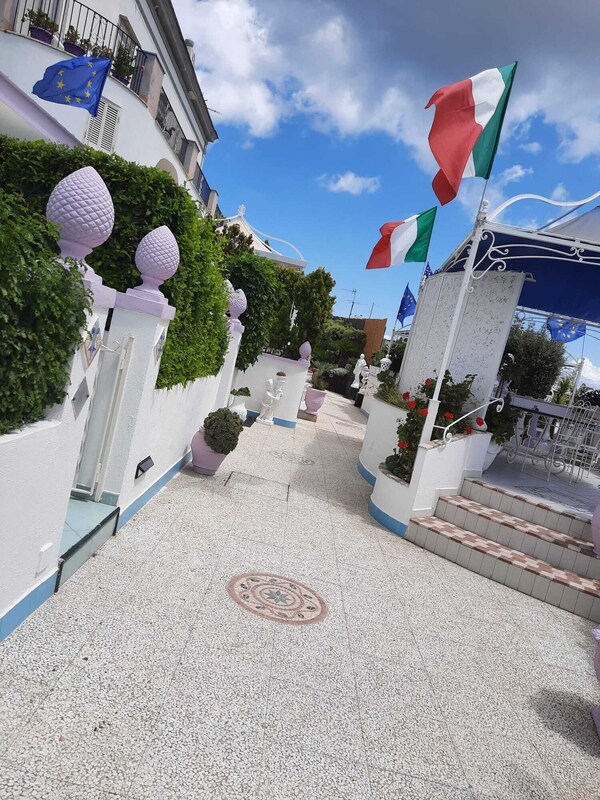 Casa Vacanza Villa Lesto -Appartamenti Ischia - Procida