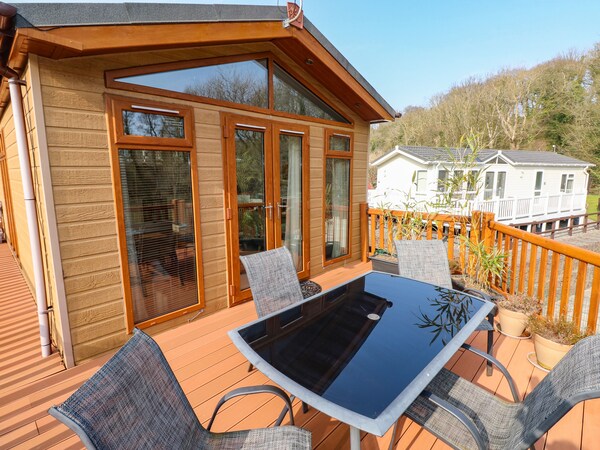 Jules @ 79, Pet Friendly, Character Holiday Cottage In Stepaside - Saundersfoot