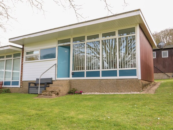 Pebbles, Pet Friendly, Country Holiday Cottage In Cromer - Cromer