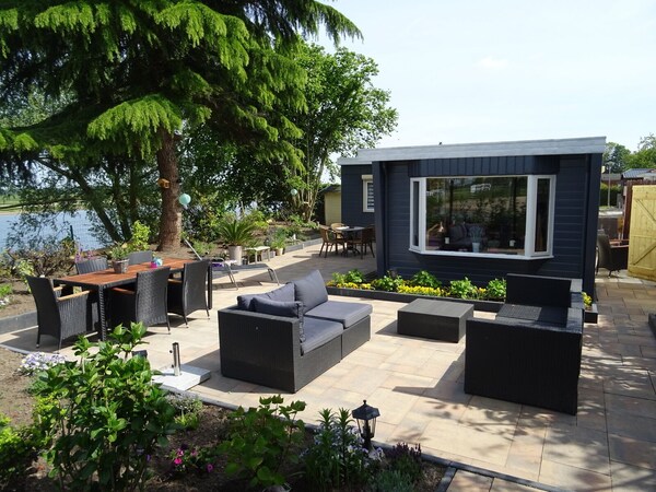 Freestanding Chalet For Four Persons, Fully Furnished. Located At The Water. - Deventer