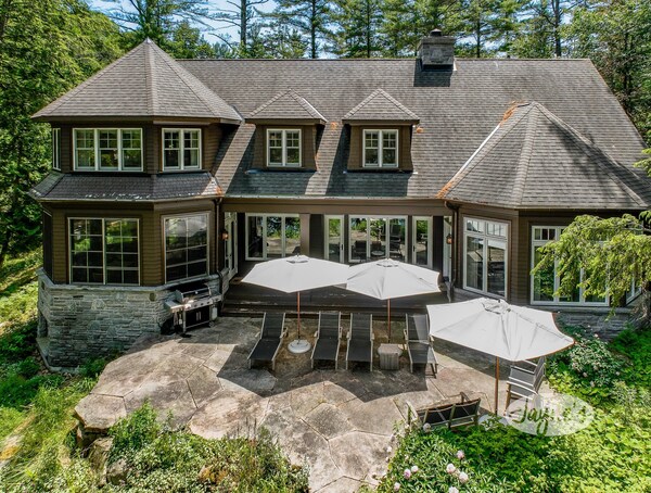 Modern 5 Bdrm, 5 Bath Cottage On Lake Rosseau! - Algonquin Provincial Park