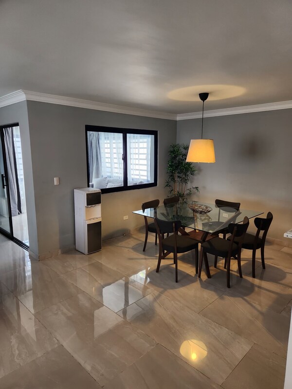 3-bedroom House In Welcoming Santo Domingo With Ac, Wifi - Santo Domingo