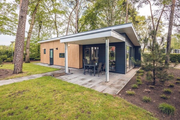 Luxurious 4-person Home Surrounded By A Beautiful Wooded Area. - Barneveld