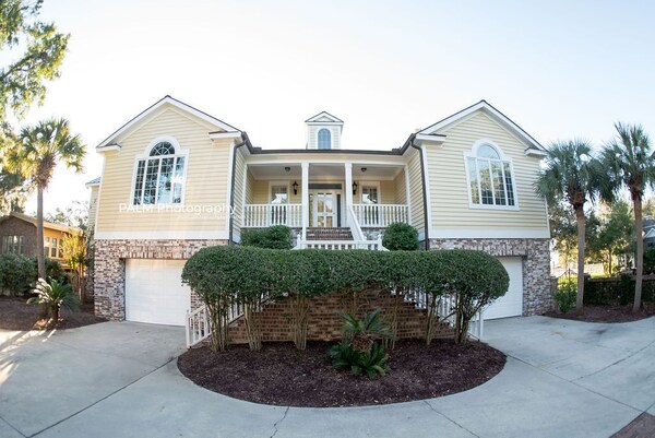 Huge House Has Private Deepwater Dock & Pool, Heated Hot Tub & Close To Beaches - Murrells Inlet, SC
