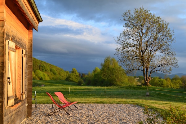 Chalet Isolé 180m² Plein Soleil, Avec Vue Imprenable Sur Une Vallée Boisée - Musée du jouet de Moirans-en-Montagne
