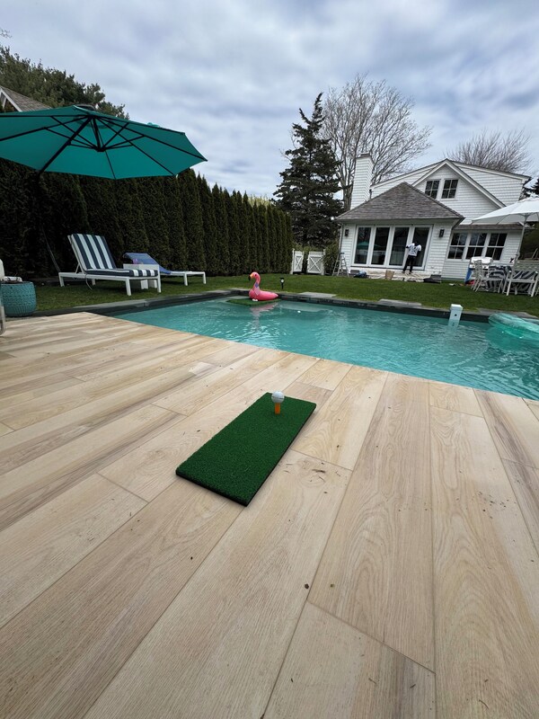 Pool/5 Min Walk To Beach/restaurants/museums- Village House W/backyard - Sag Harbor, NY