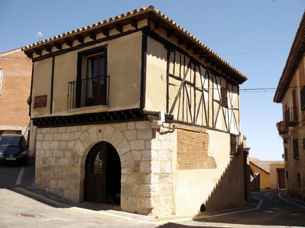Casa Señorial Del Siglo Xvi, 5 Personas Simancas - Valladolid, España