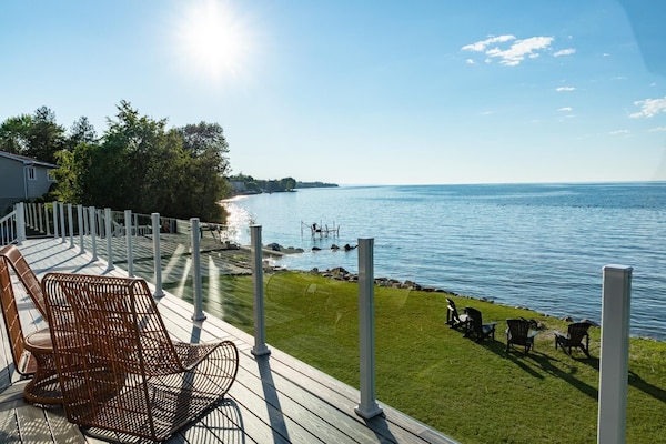 Rare Waterfront Gem In Blue Mountain\/collingwood! Less Than 2hrs From Toronto! - The Blue Mountains