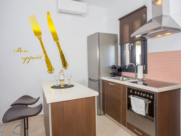 Executive Skiathos Villa | 3 Bedrooms | Villa King Minoas | Sea Views | Vassilias - Skiathos