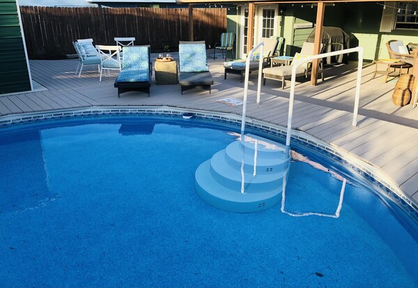 Private Pool, Sun Deck, Covered Patio, 4bd/2bth - 갤버스턴
