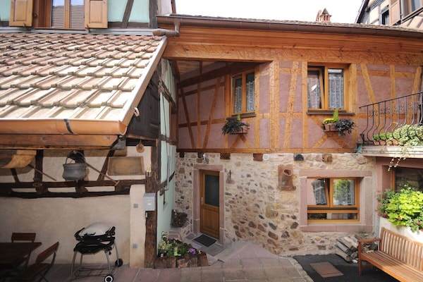 Charming House With Terrace, La Mignonnette The Most Beautiful Village In France. - Bergheim, France