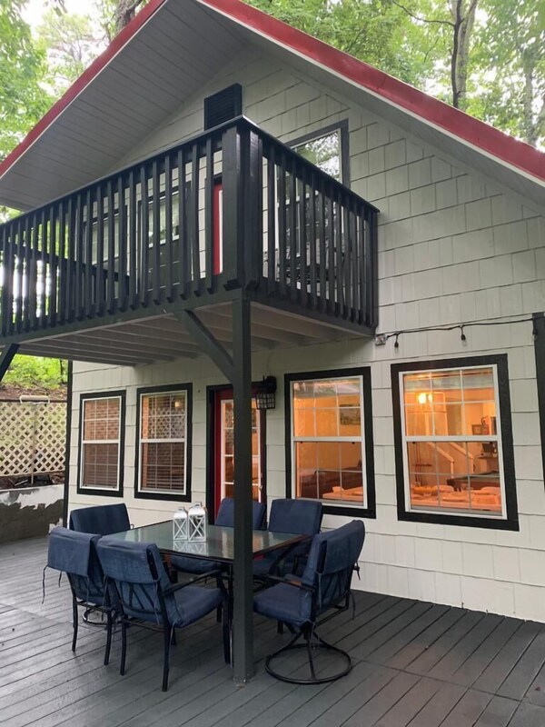 Secluded Cabin Retreat, Yet Only 5 Min From Downtown Gatlinburg & Natl Park - Pigeon Forge, TN