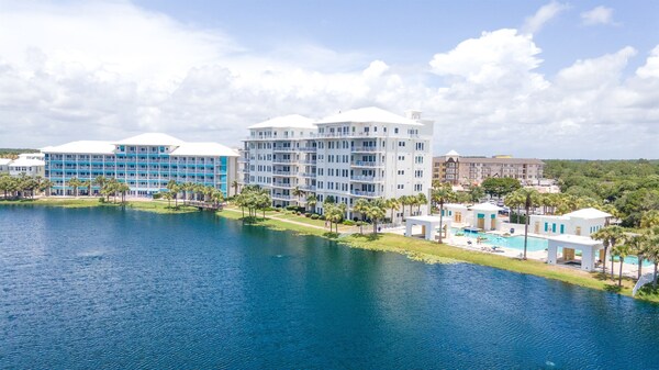 Peace & Plenty | 2300 Sq Ft.  Incredible Remodel | Gulf And Lake Views - Laguna Beach, FL