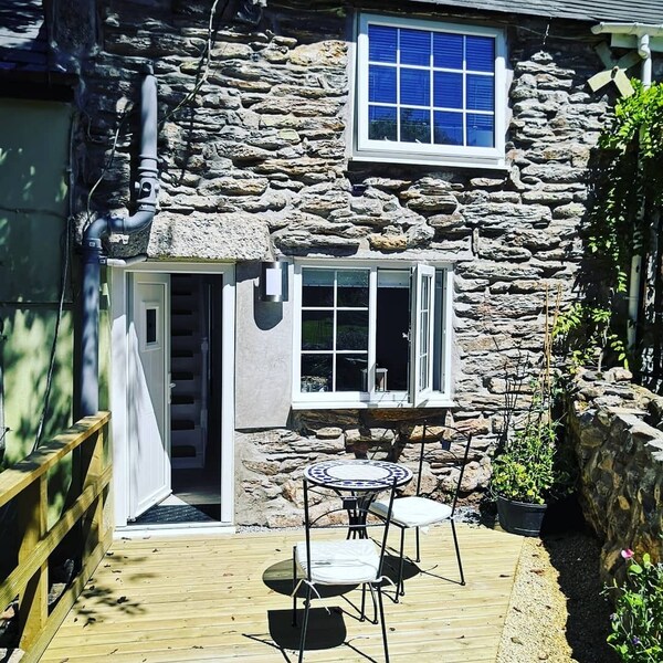 Captivating Isolde Cottage, With Pool Near St Ives - 풀