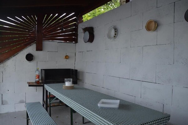 Liebevoll Ausgestattete Ferienwohnung (63qm) Am Fuße Des Staatzer Berges - Mistelbach
