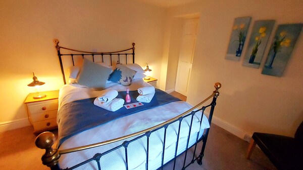 Dolgun Uchaf B&b Is Located In Stunning Part Of Snowdonia National Park With - Gwynedd