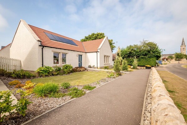Beautiful Modern Cottage In Heart Of Charming Village - Crail