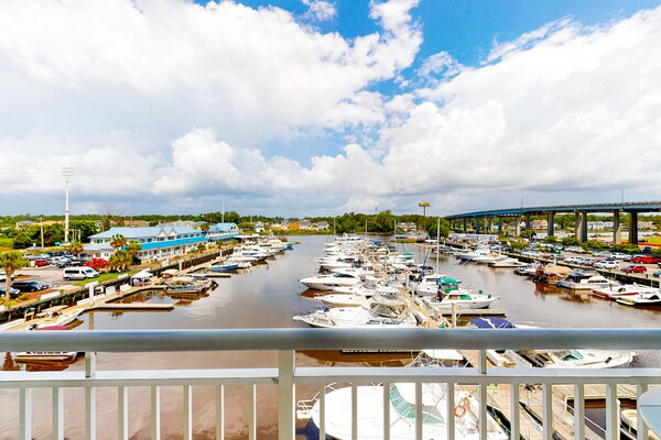 Third-floor Condo With Pool, Hot Tub, Marina View & Private W/d - Little River, SC