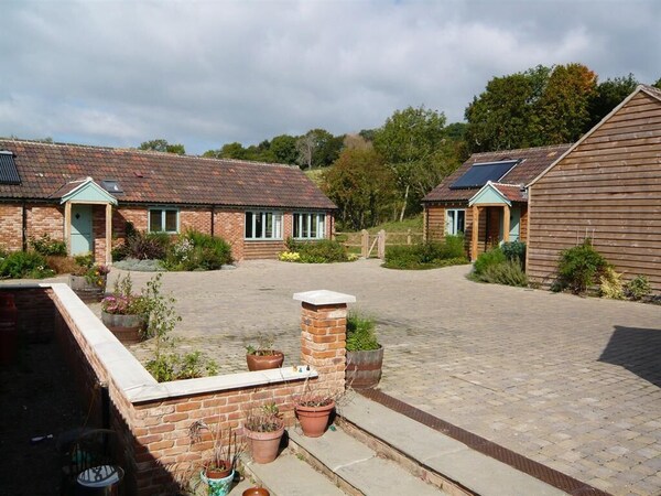 Cottage 3 At Honeysuckle Farm Cottages - グラストンベリー