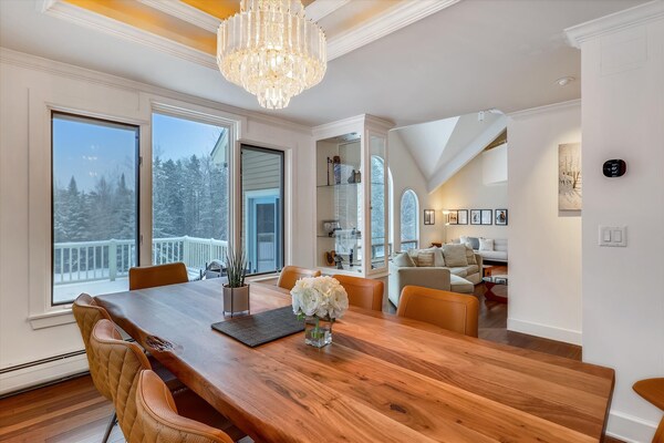 Edson Hill Estate: 4 Br, 2 Fireplaces, A/c, Pool Table, & Pond - Stowe, VT