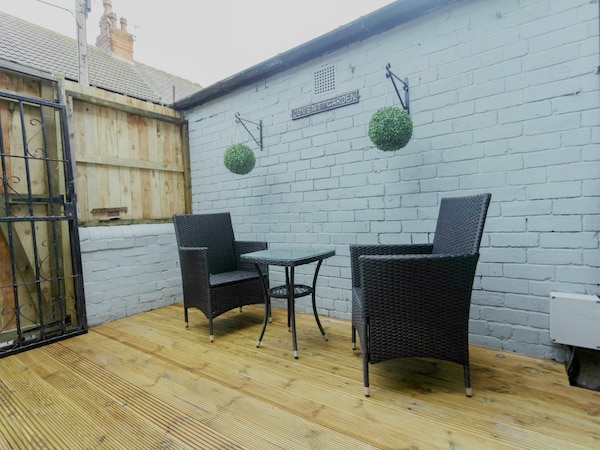 3 Bedroom House Near The Centre Of Leeds - Leeds