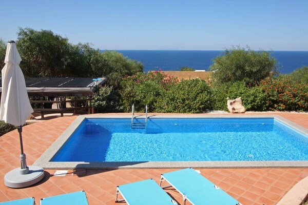 Villa Moderna A Soli 300 M Dal Mare, Vista Mare, - Costa Paradiso