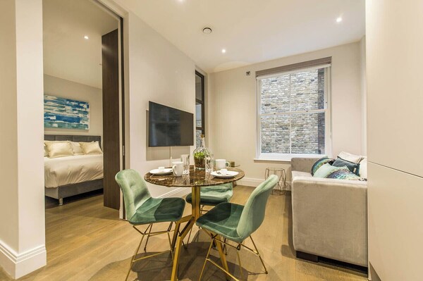 One Bed Walking Distance To The Strand - Waterloo Station - London