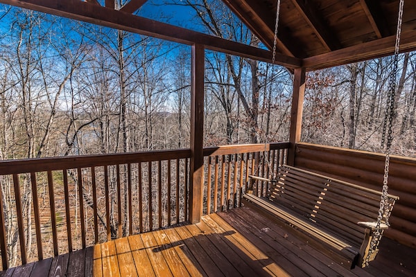 Location Location!!!!beautiful Log Cabin Retreat In The Aska Adventure Area. - Blue Ridge, GA