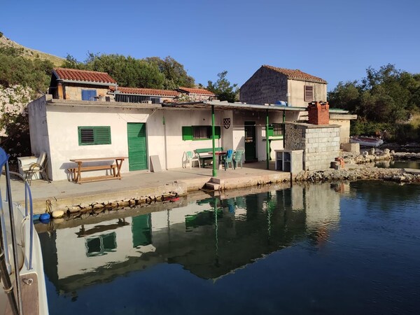 Secluded Fisherman's Cottage Cove Lupešćina, Kornati (K-18657) - Croatia