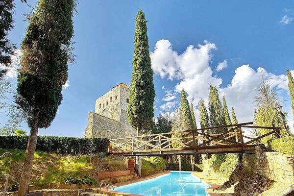 Villa Fauno F: A Welcoming Cottage Located In A Small Hamlet At The Foot Of A Castle, With Free Wi-fi. - Tuscany