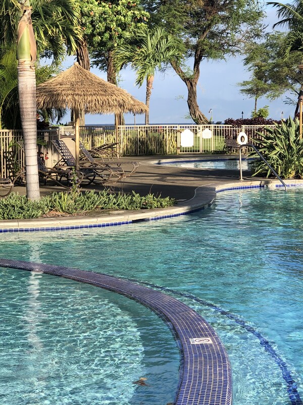 Beachfront Resort Ocean View Rare Lanai 5 Star Location New Updated A+ Beach Mkv - Lahaina, HI