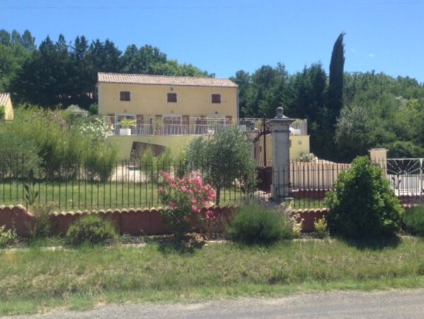 Beau Gîte En Plein Sud De L'ardeche Avec Grande Picsine, Bbq - Balazuc