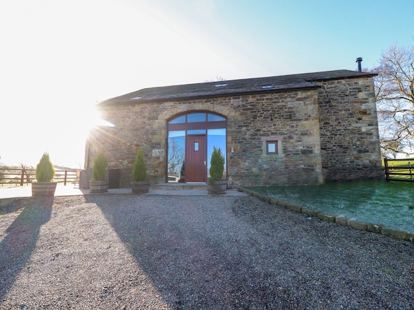 Hill Brook Barn, Family Friendly, With Hot Tub In Chatburn - Clitheroe