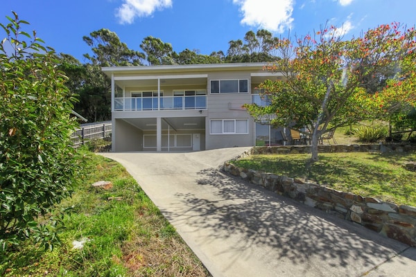 Eastern Views Beach House - Lakes Entrance - Lakes Entrance