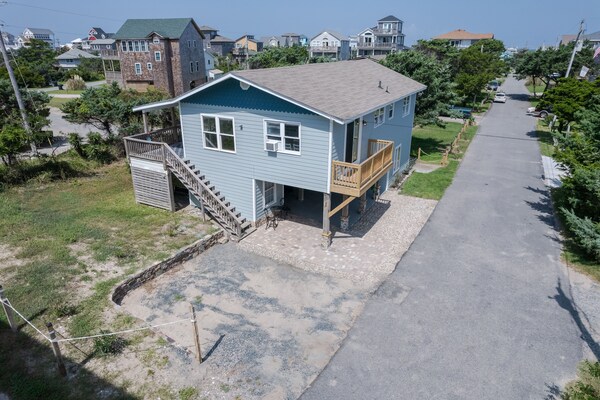 Only Five Steps From The Beach Access! - Ocracoke, NC