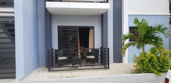 Lujoso Apartamento Con Jacuzzi, A 5minutos De La Playa - La Romana