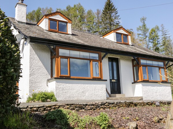 Green Acre, Pet Friendly, With Hot Tub In Newby Bridge - Grange-over-Sands