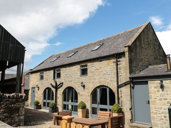Granary Cottage, Family Friendly, With Open Fire In Bellingham - Otterburn