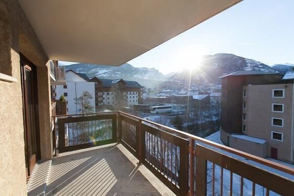 200m From Resort Center, 3rd Floor, Balcony, Tv, Ski Locker, 25m², Serre Chevalier - 布里昂松