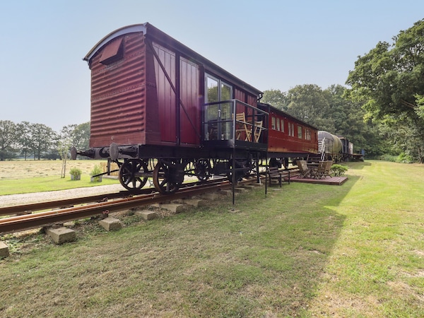 The Carriage At High Barn Heritage, With A Garden In Halstead - Suffolk