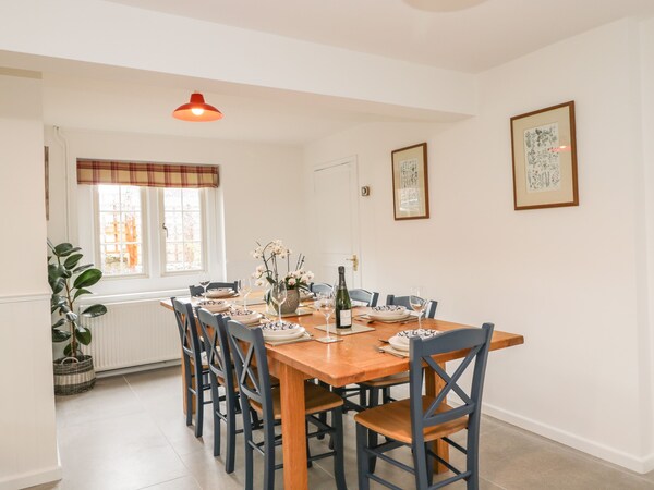 The Stable House, Pet Friendly, With Hot Tub In Sherborne - Dorset
