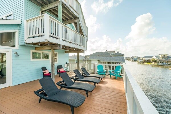 Penthouse-like Views Of Gulf, Beach & Bay! - Jamaica Beach, TX
