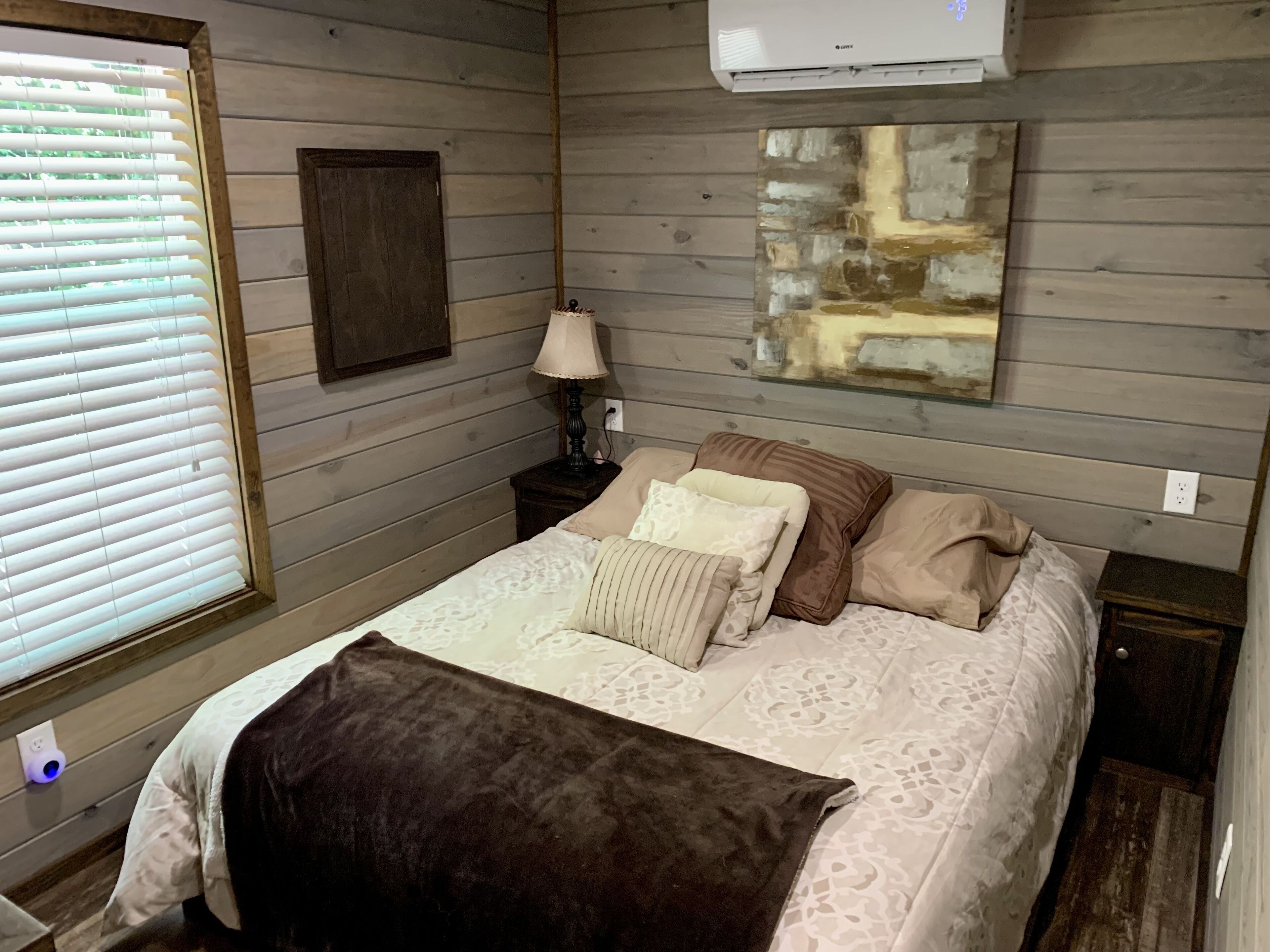 Tiny Home only 1 mile to Vogel State Park Wandering Wood at the Reece Farm Vlg Union County Vrbo