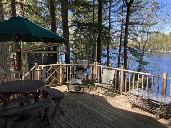 Cozy Open Concept Lake House With Large Deck & Waterfront, Perfect For Families! - Waterville, ME