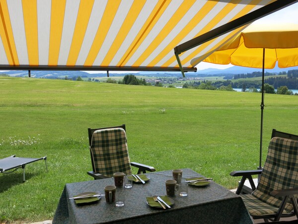 "Familienfreundliche Ferienwohnung Nahe Des Idyllischen Lechsees Mit Vielen Akti - Bernbeuren