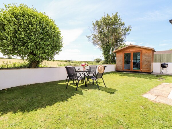 Summerhayes, Family Friendly, With A Garden In Park Bottom - Redruth